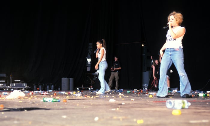 Daphne and Celeste at Reading Festival 2000 - STAR: St Andrews Radio