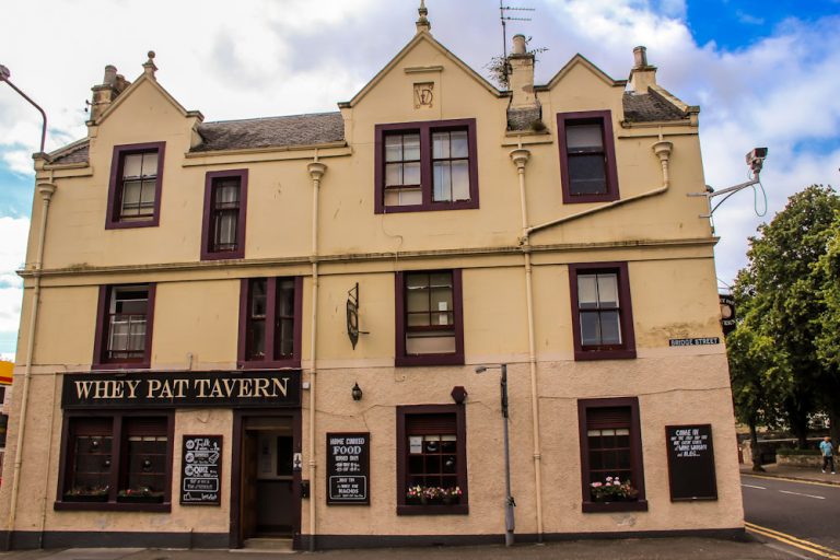 A Definitive Guide to Every Bar in St Andrews - STAR: St Andrews Radio